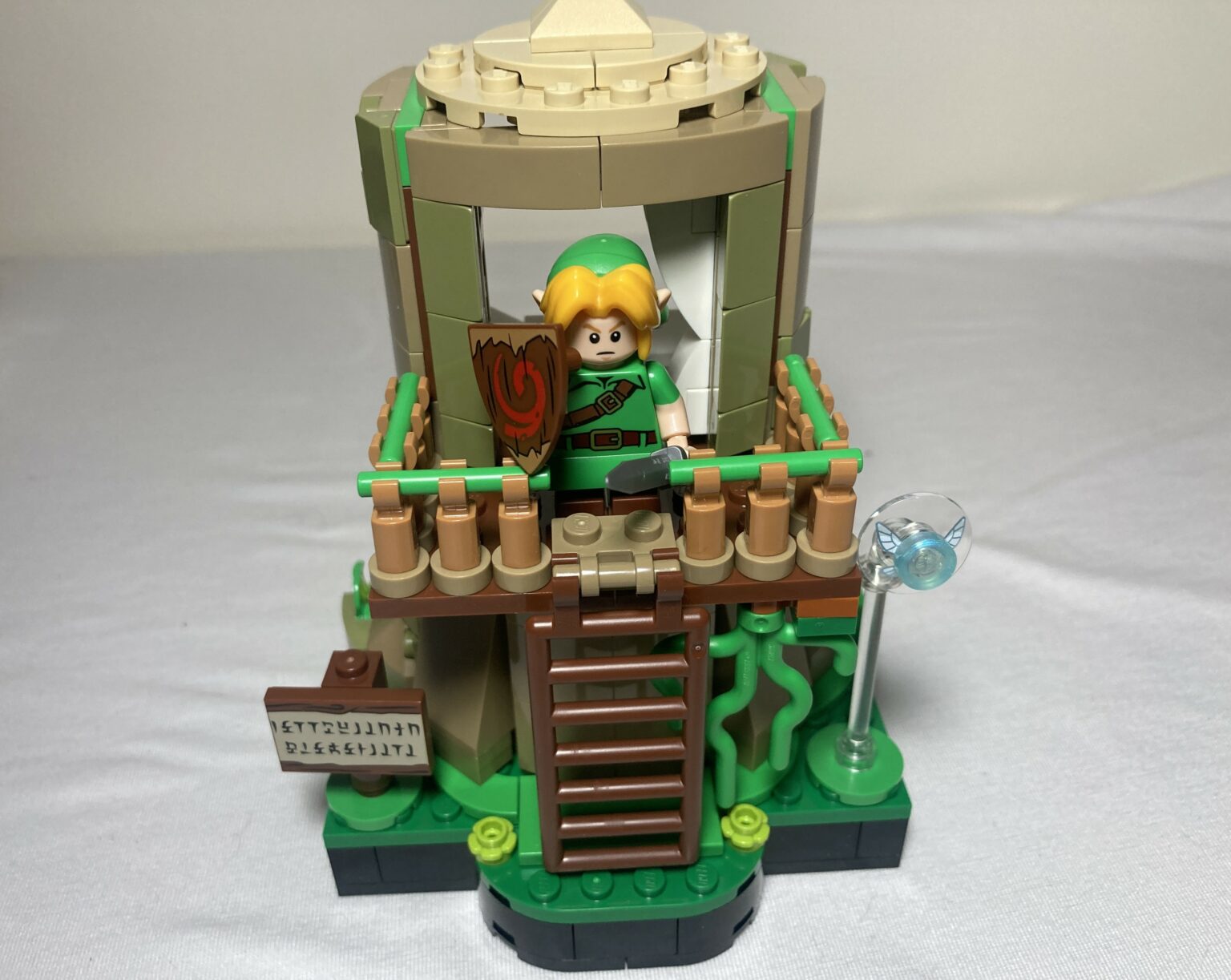 Review: The Great Deku Tree 2-in-1 LEGO set | Zelda Universe